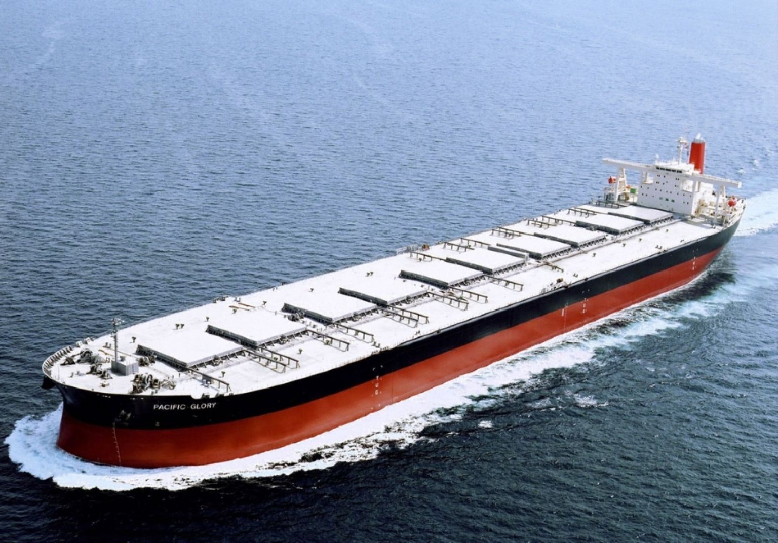 Tàu container (container ship) là gì? Phân loại từ A-Z